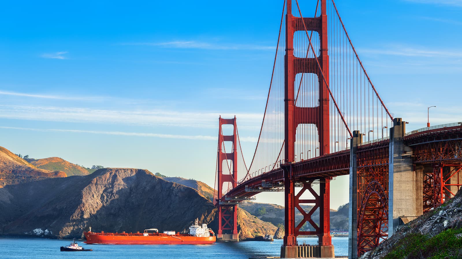 High resolution photos of the Golden Gate Bridge - VAST