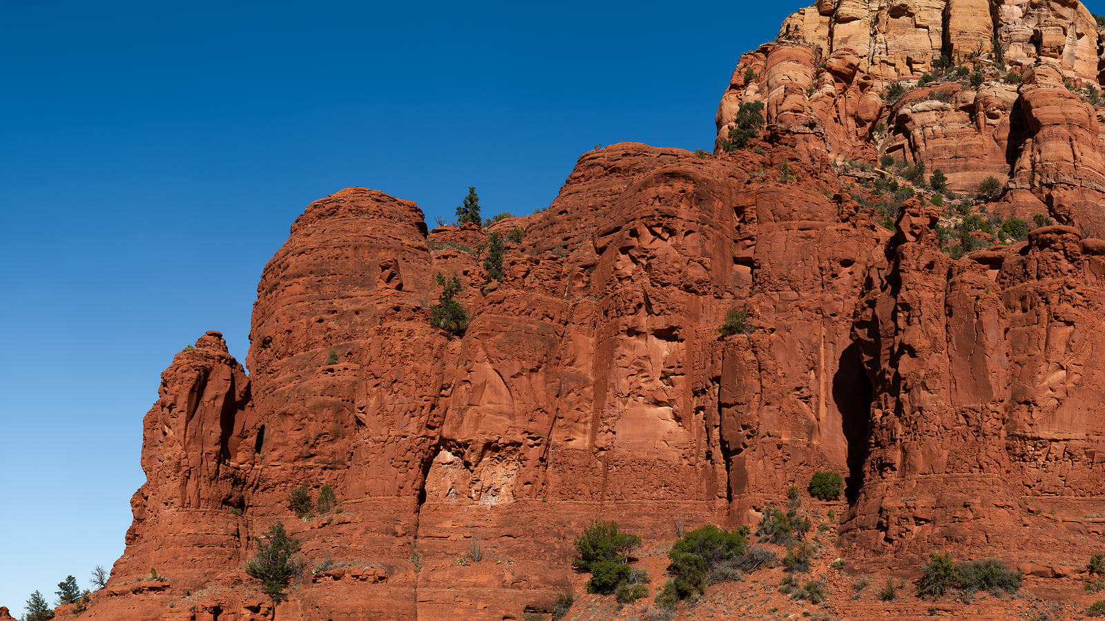 Photos of red rock walls - VAST