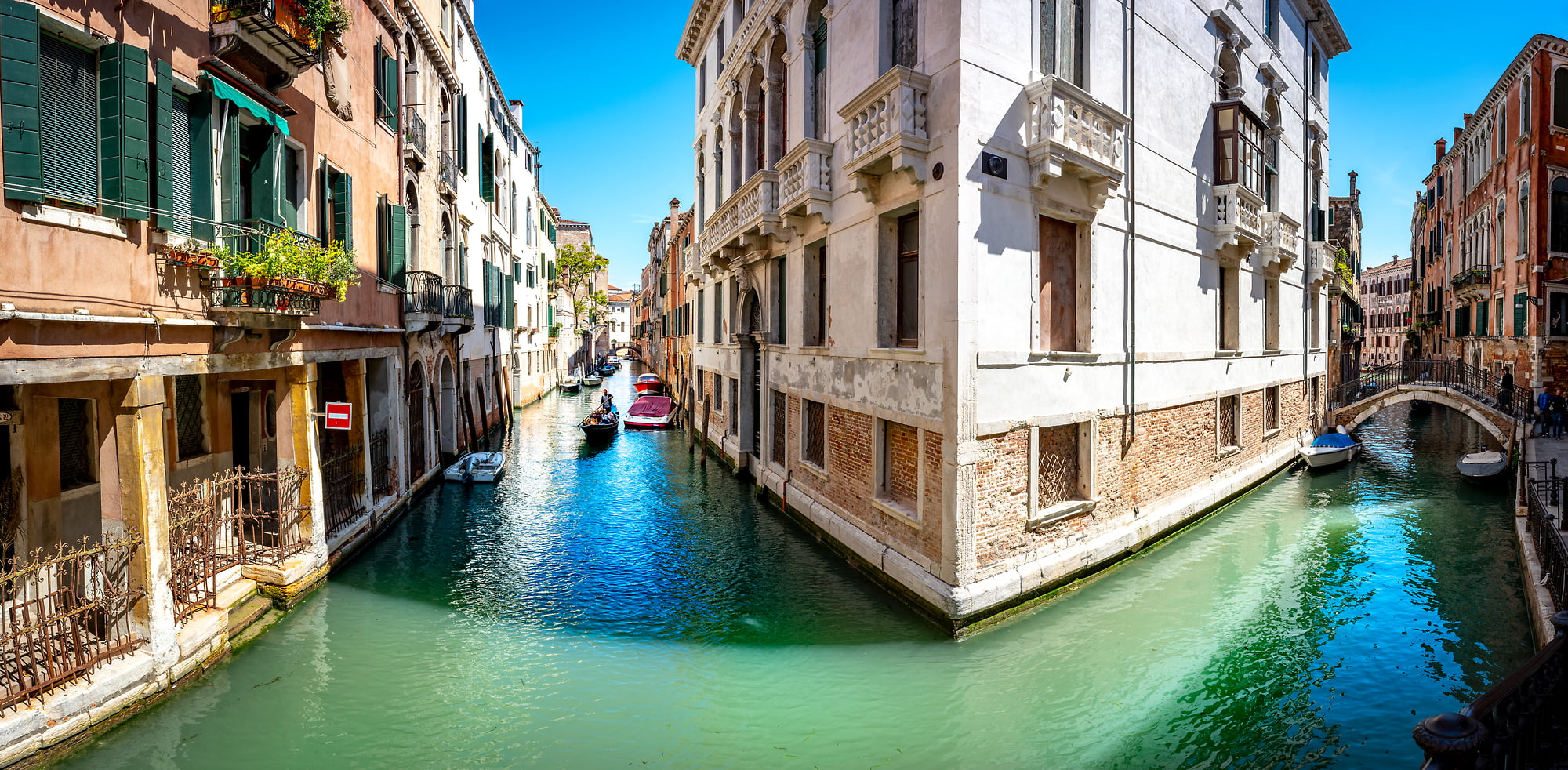 Venice canals: High resolution photos - VAST