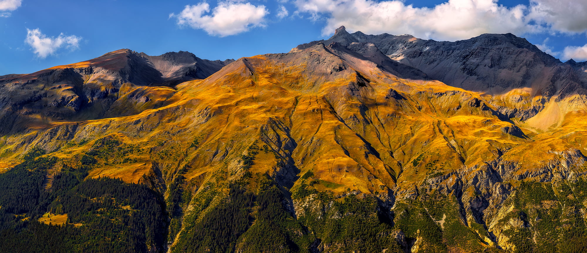 Gold-colored mountain photos: VAST