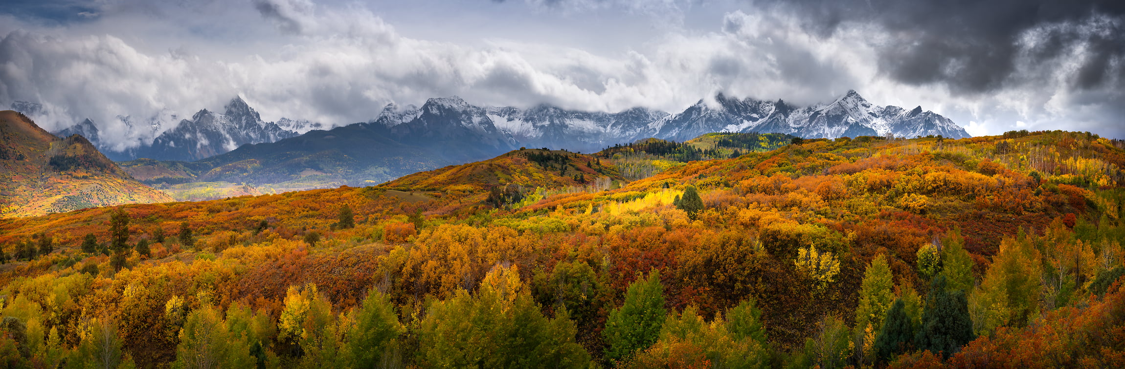 Autumn foliage landscapes - VAST